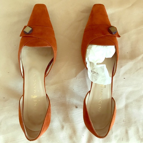 Rene Mancini | Shoes | Rene Mancini Brown Suede Kitten Heels Shoes Size ...